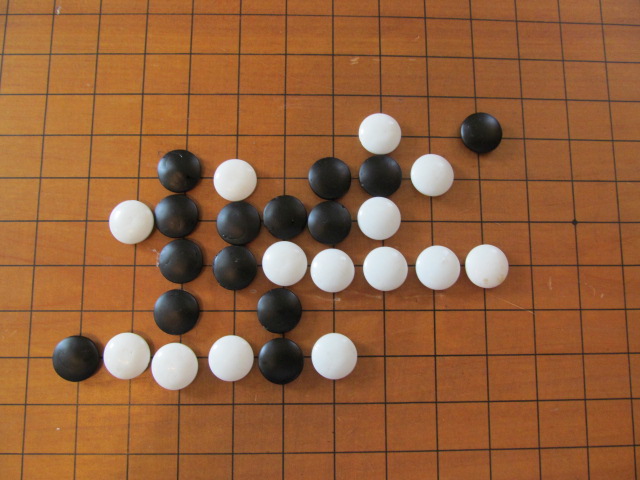 Omok: A Korean Game of Five Stones. – KPOP Jacket Lady